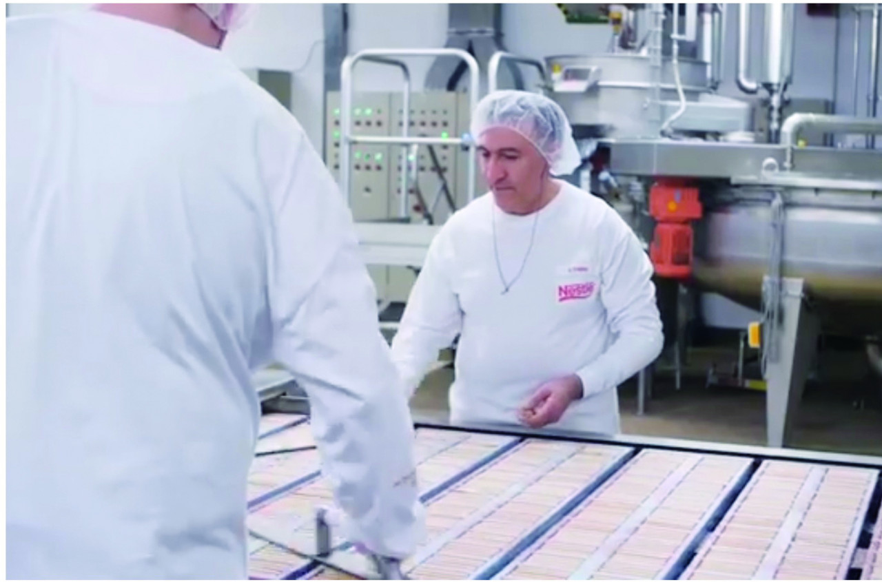 Nestlé invests in Hamburg chocolate factory | sweets processing Archive ...