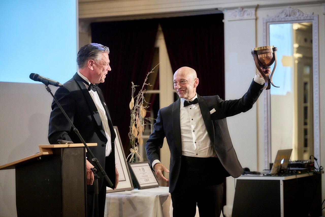 Daniel Bloch receives prestigious European Candy Kettle Award | News ...